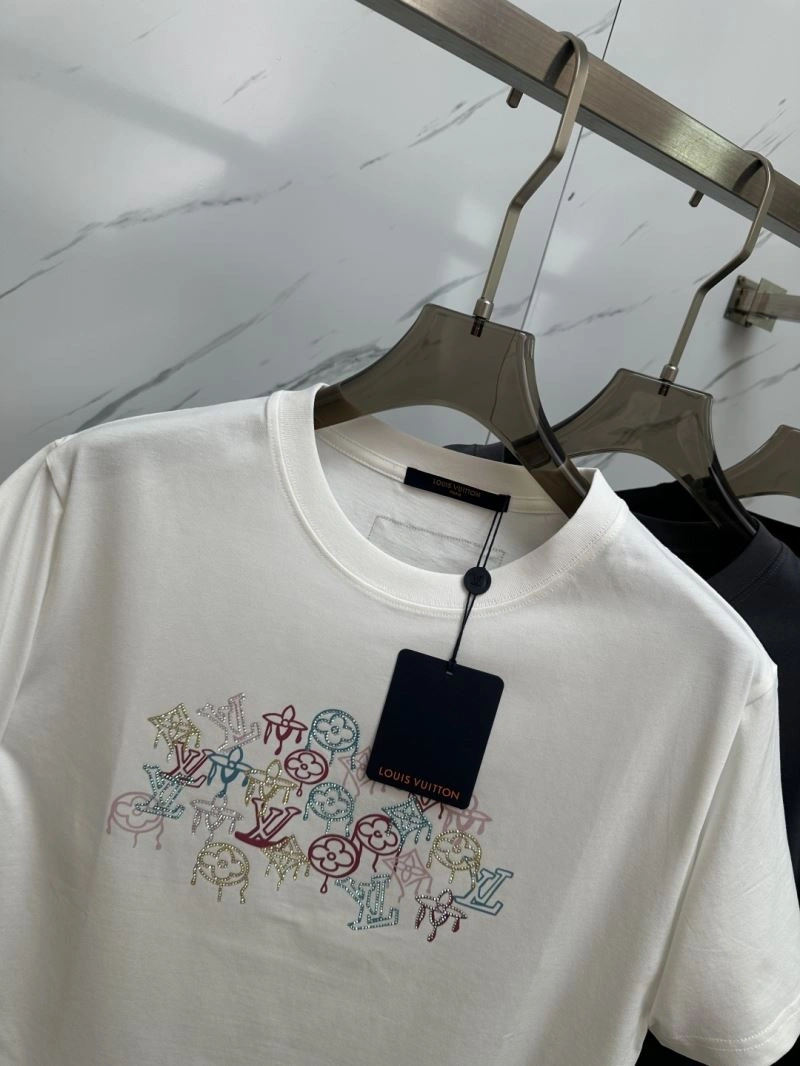 Low-cost Louis Vuitton T-Shirts