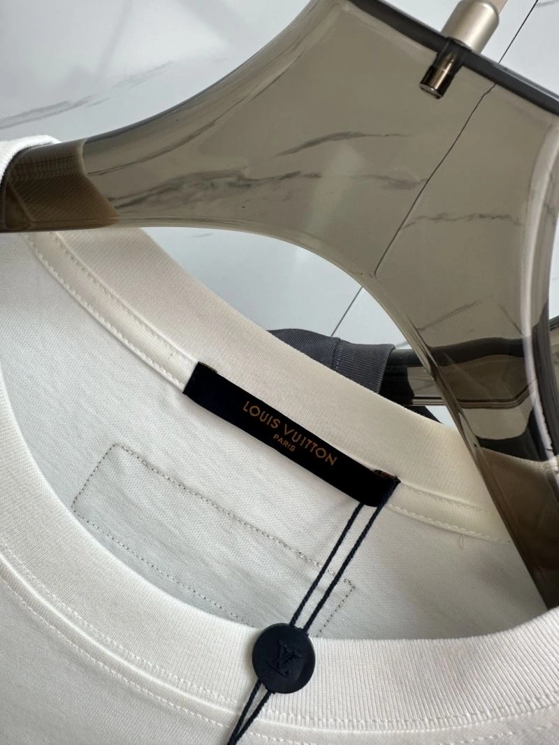 Low-cost Louis Vuitton T-Shirts