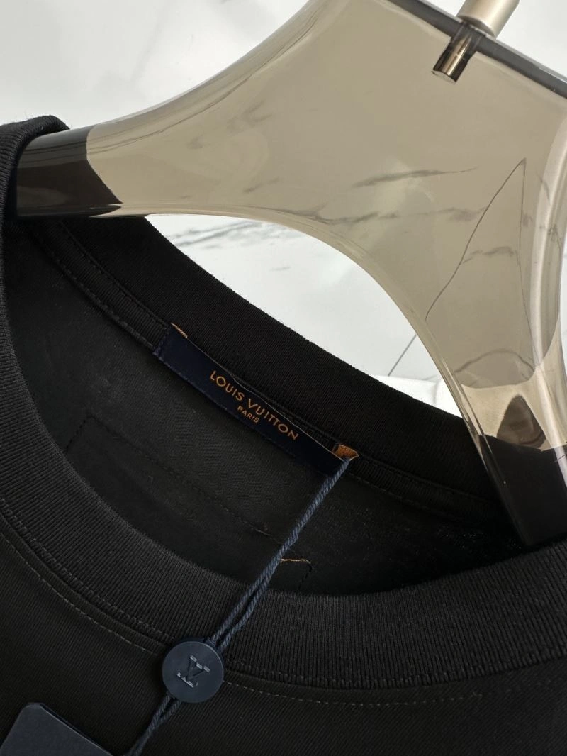 Low-cost Louis Vuitton T-Shirts