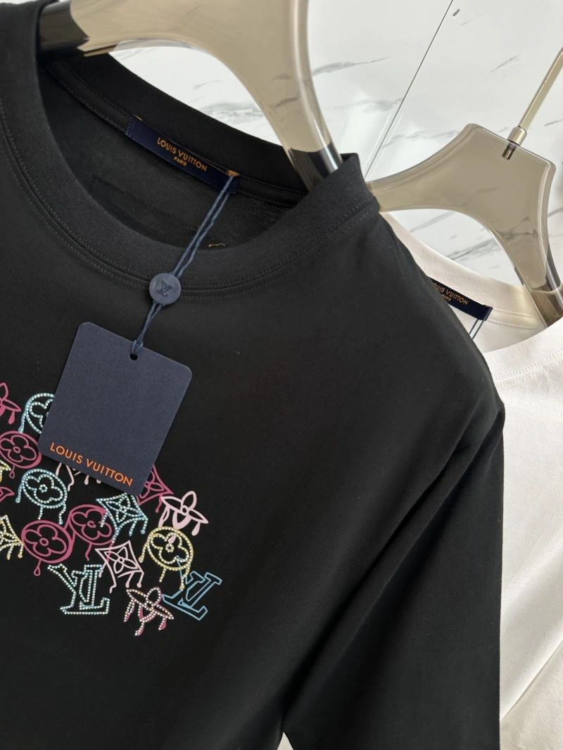 Low-cost Louis Vuitton T-Shirts
