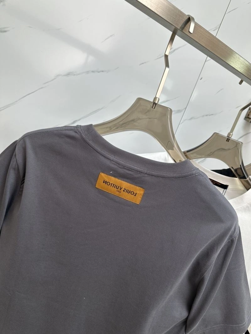 Indistinguishable Louis Vuitton T-Shirts