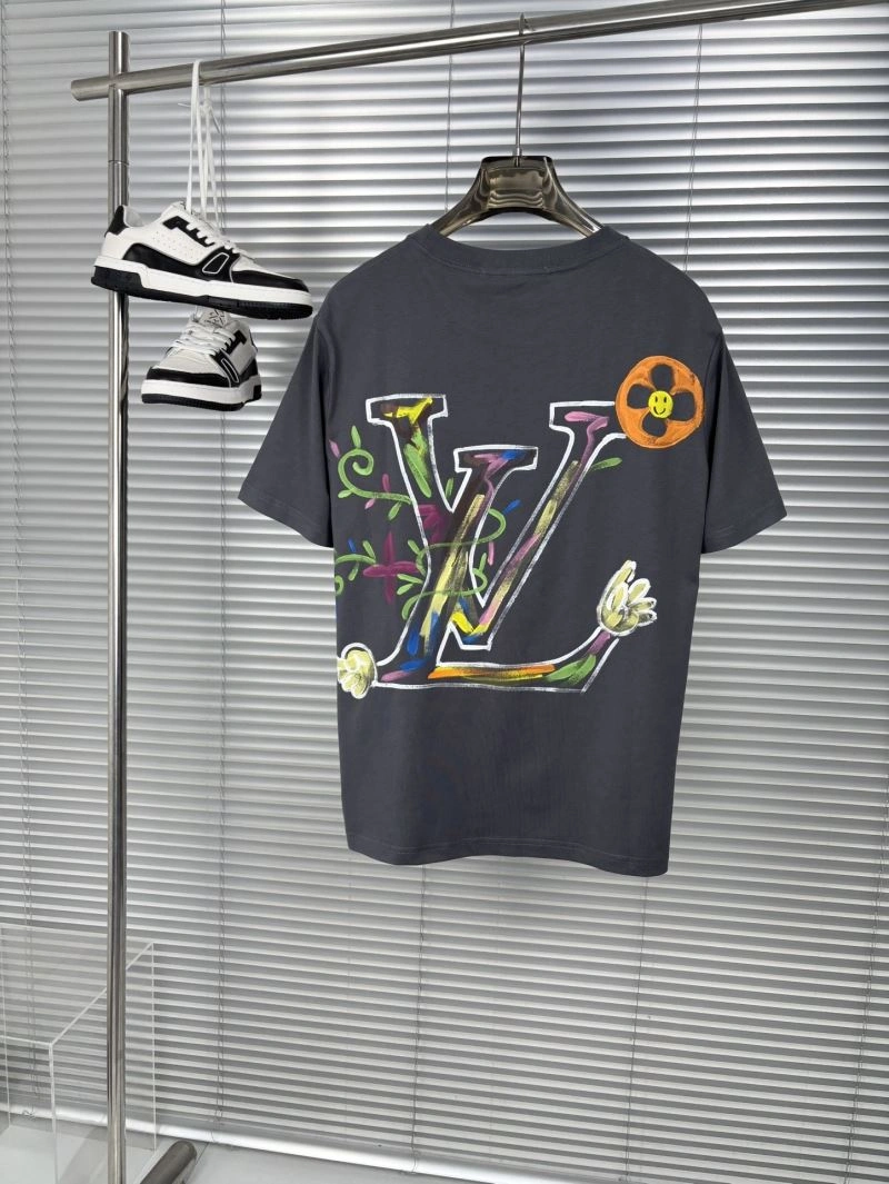 Low-cost Louis Vuitton T-Shirts