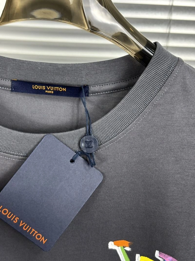 Low-cost Louis Vuitton T-Shirts