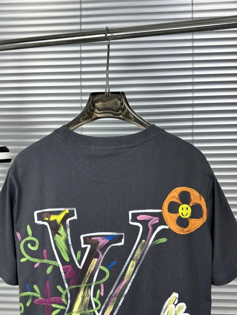 Low-cost Louis Vuitton T-Shirts