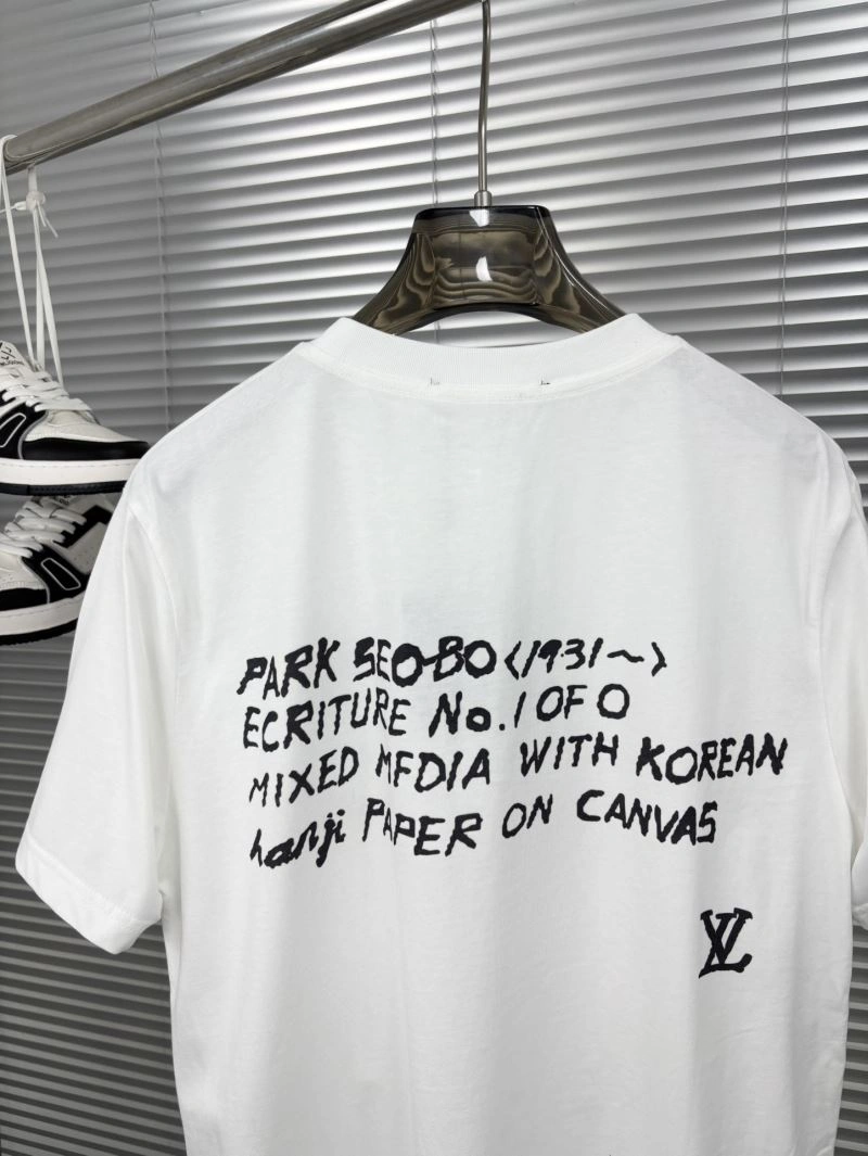 Inexpensive Louis Vuitton T-Shirts