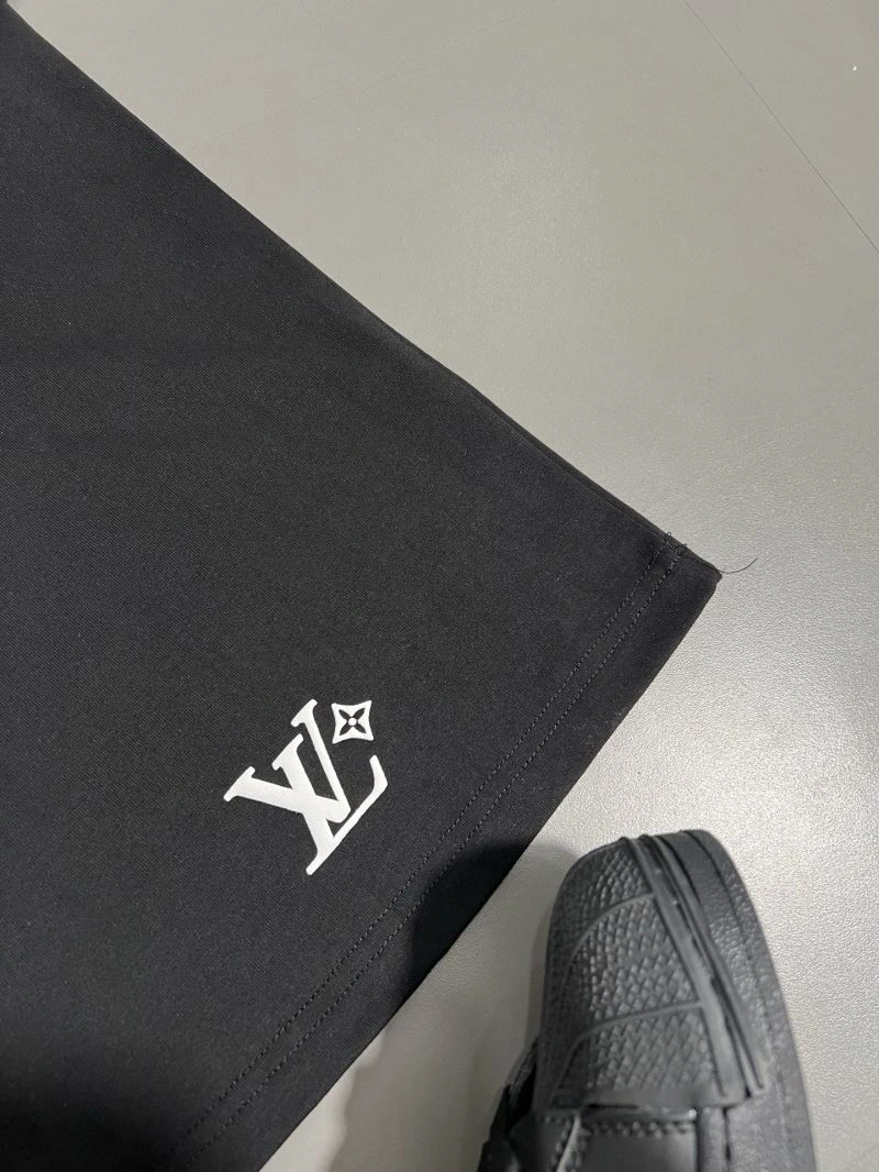 Factory-made Louis Vuitton T-Shirts