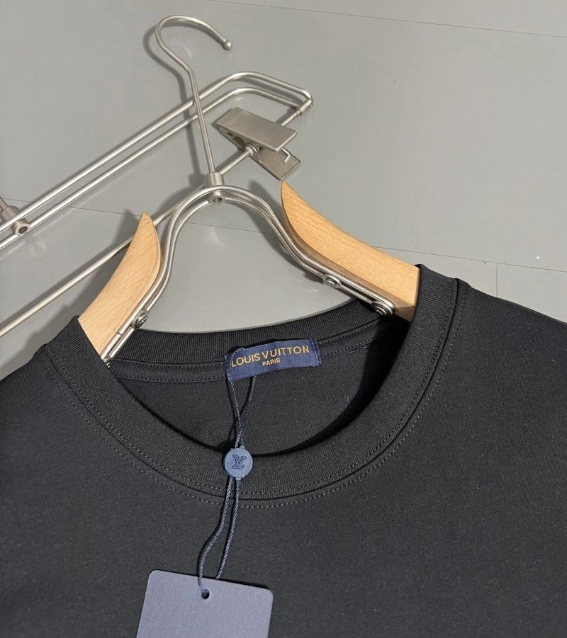 Factory-made Louis Vuitton T-Shirts