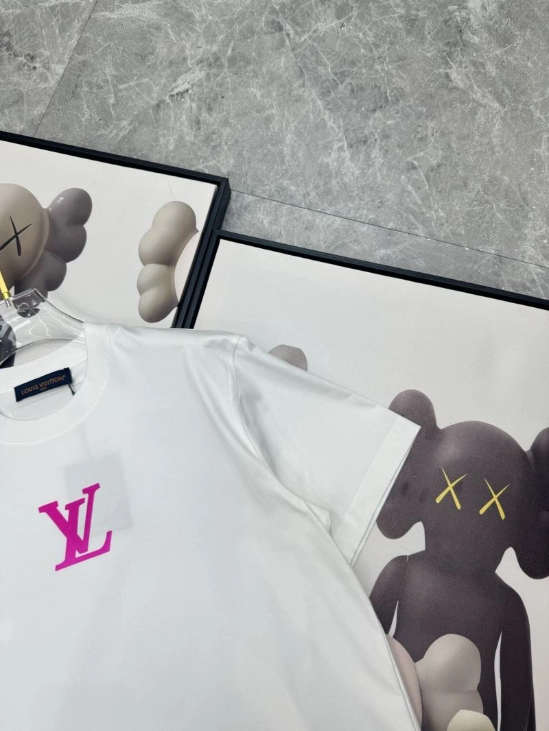 Perfect replica Louis Vuitton T-Shirts