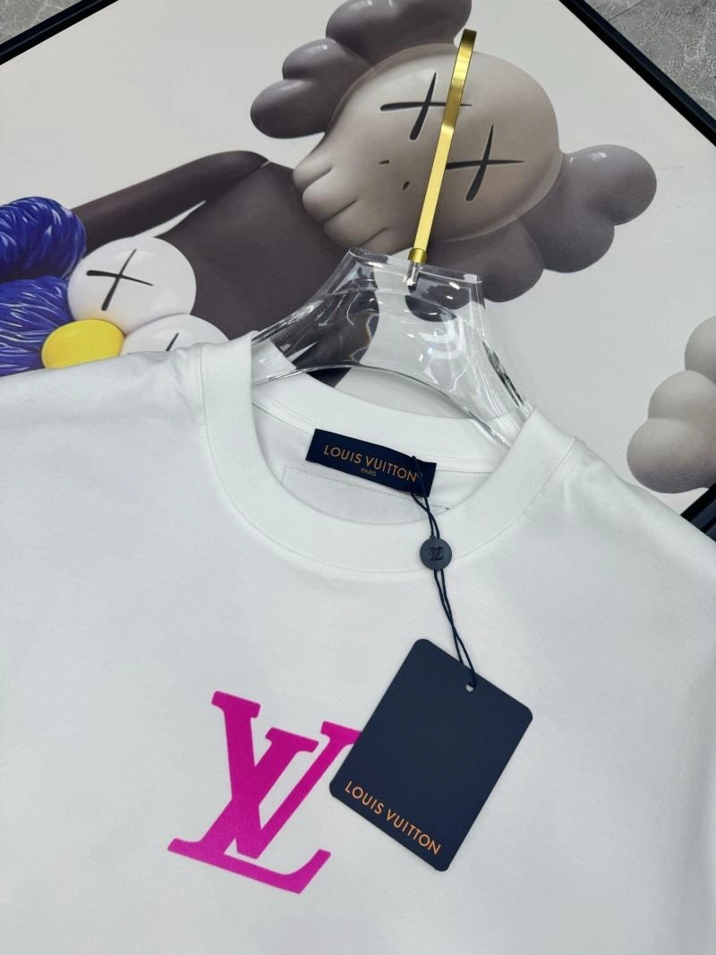 Perfect replica Louis Vuitton T-Shirts