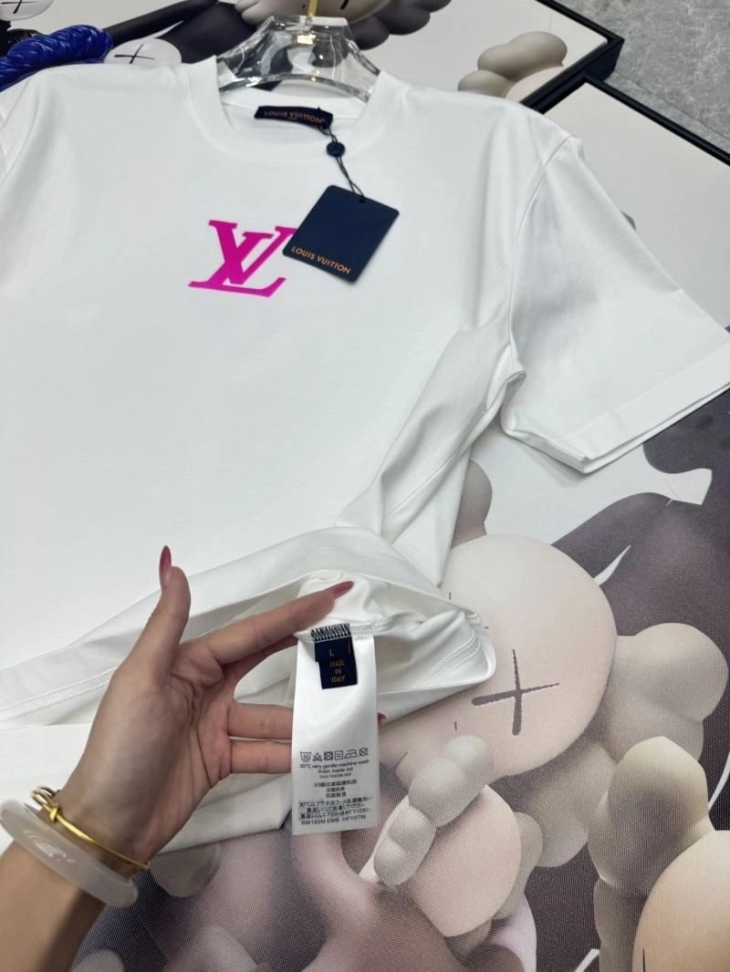 Perfect replica Louis Vuitton T-Shirts