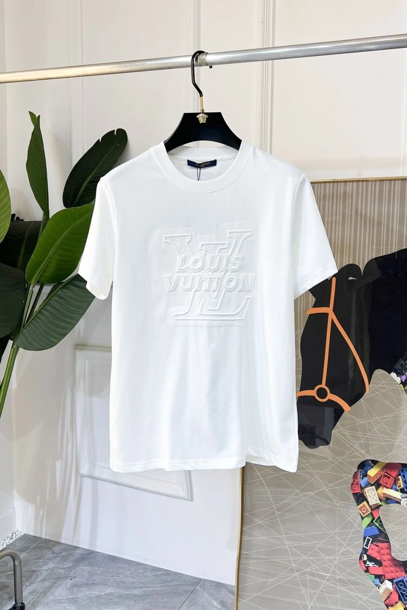 Bargain Louis Vuitton T-Shirts