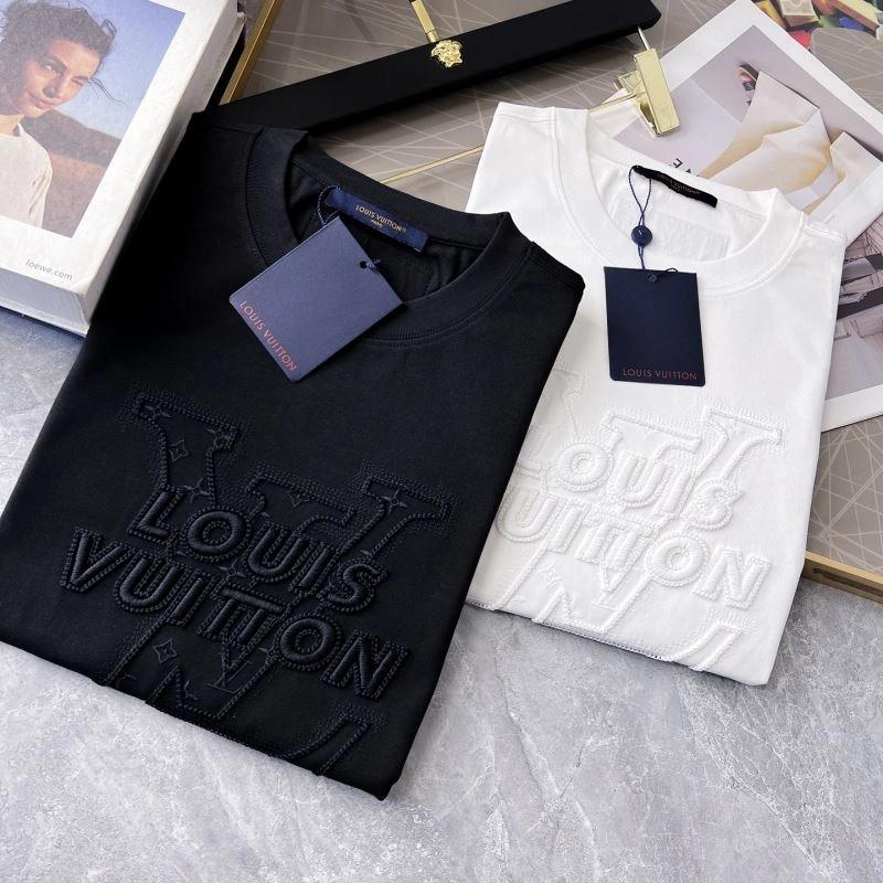 Bargain Louis Vuitton T-Shirts