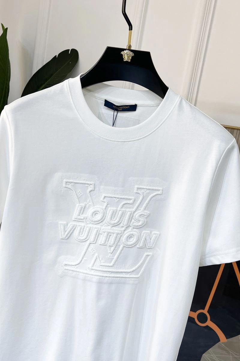 Bargain Louis Vuitton T-Shirts
