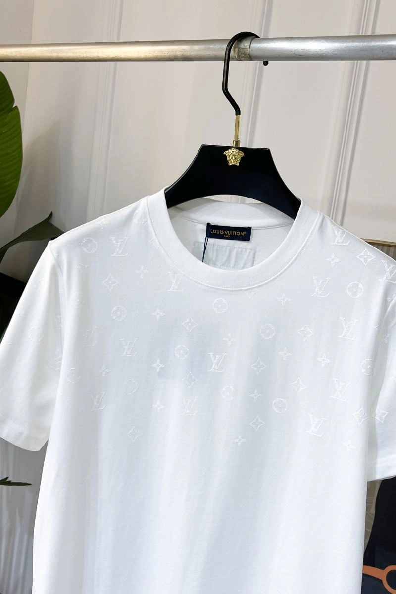 High accuracy Louis Vuitton T-Shirts