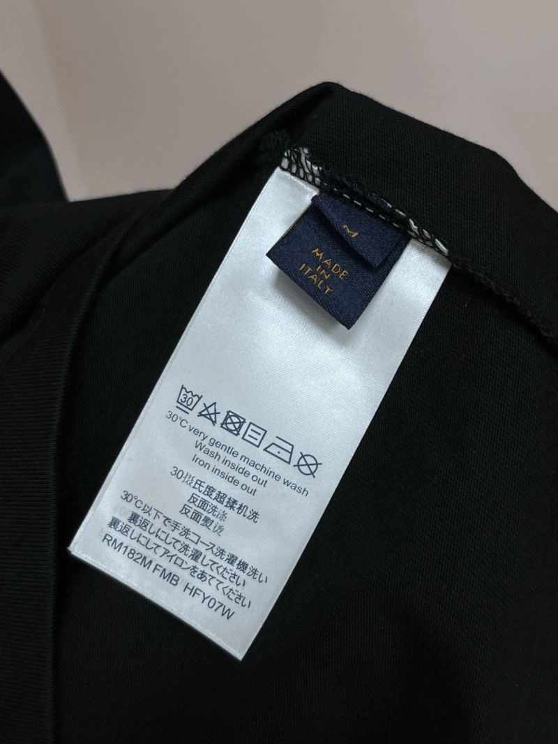 Precise copy Louis Vuitton T-Shirts