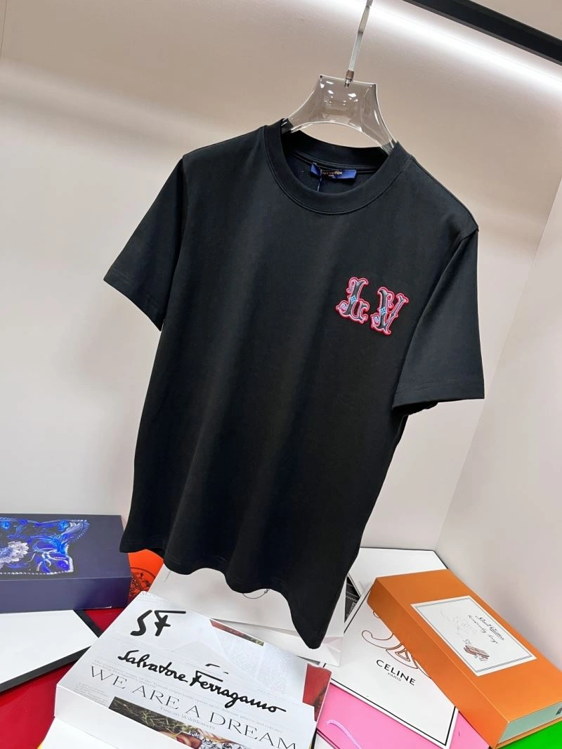 Precise copy Louis Vuitton T-Shirts