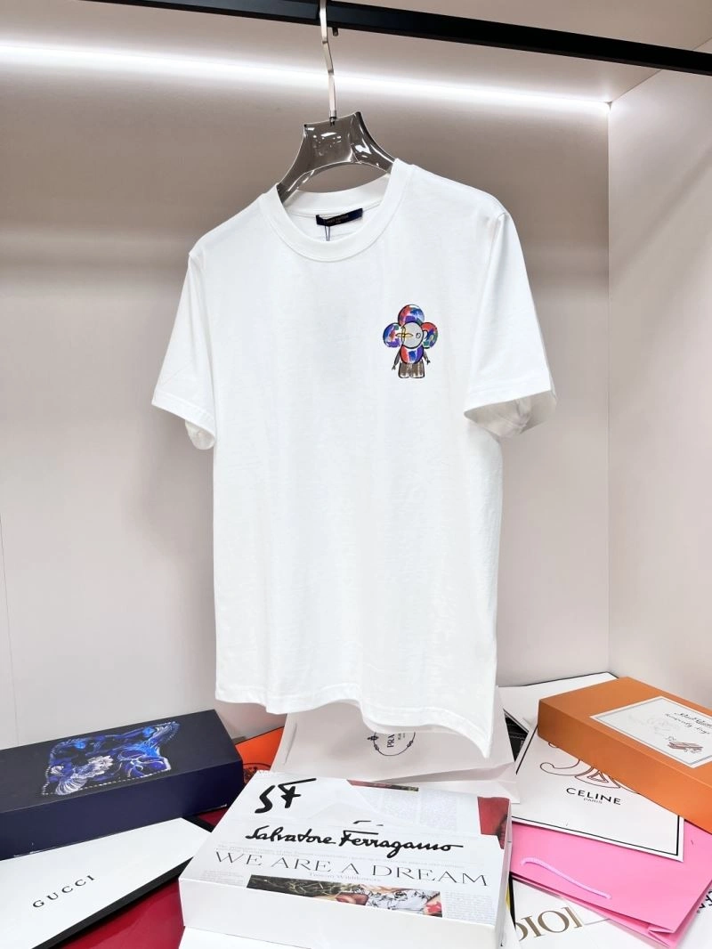 Exact replica Louis Vuitton T-Shirts