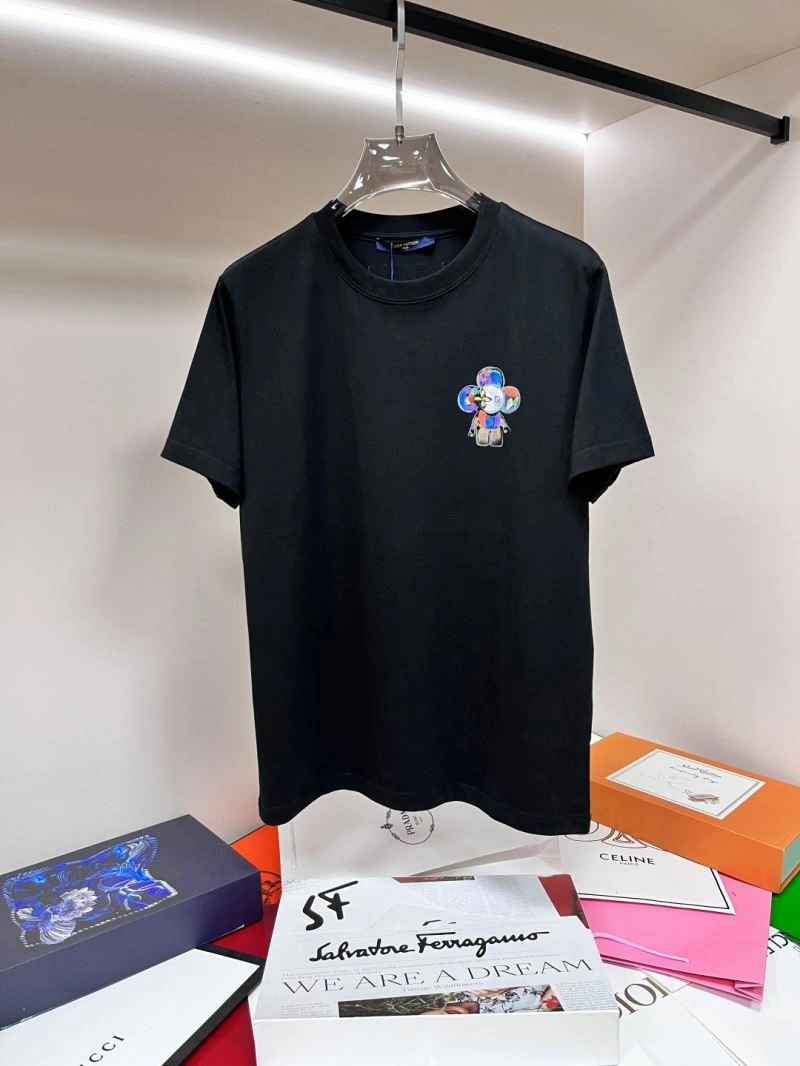Exact replica Louis Vuitton T-Shirts