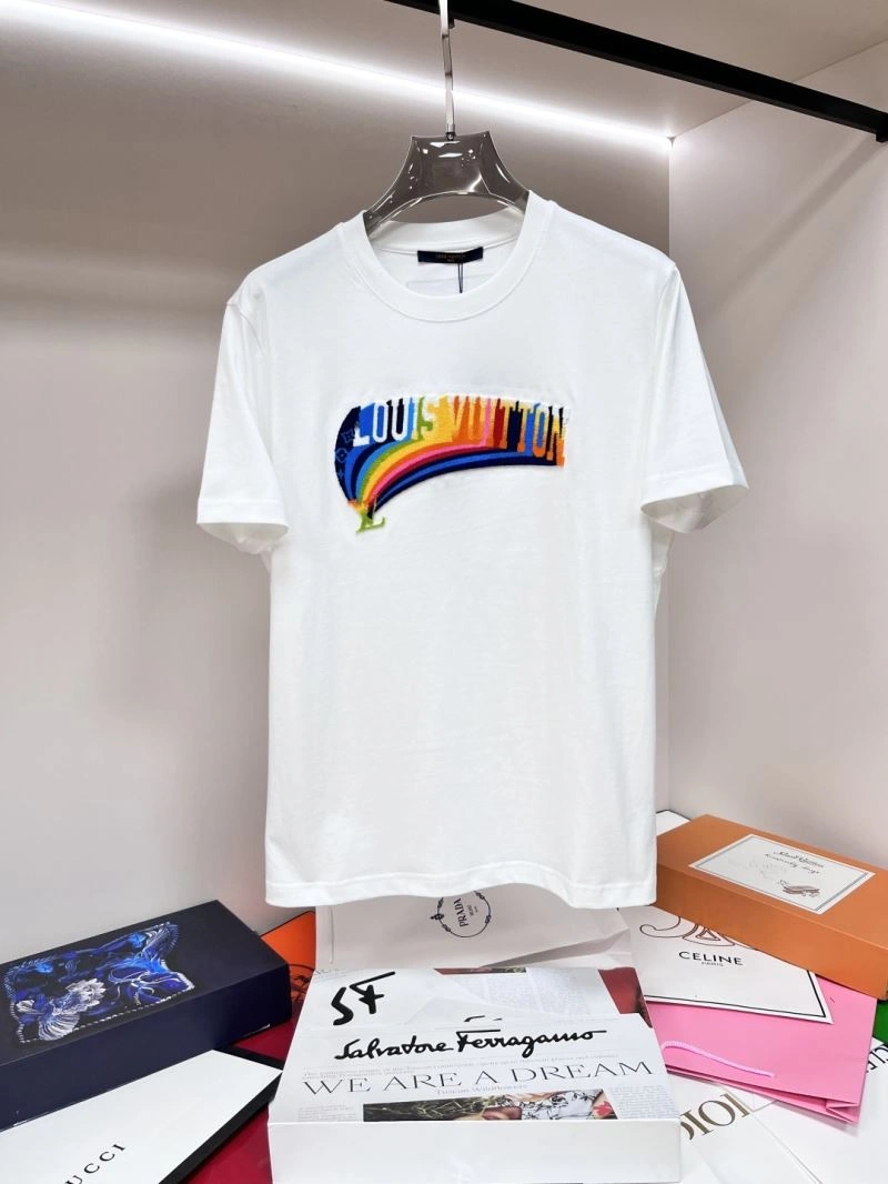 Bargain Louis Vuitton T-Shirts