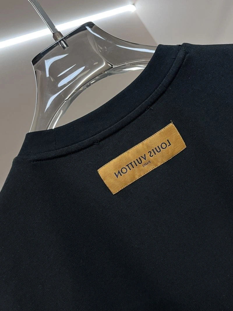 Bargain Louis Vuitton T-Shirts