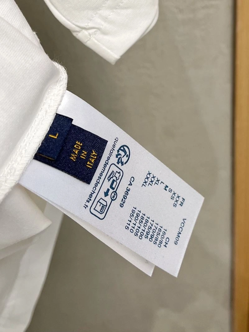 Indistinguishable Louis Vuitton T-Shirts