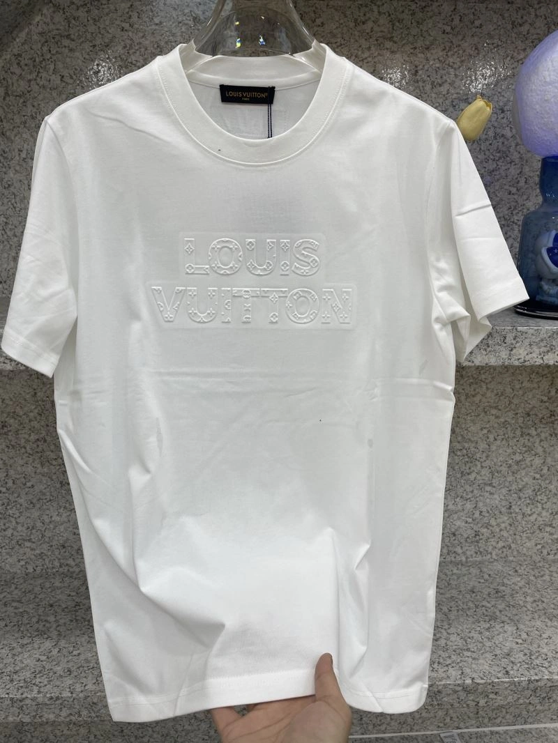 Top match Louis Vuitton T-Shirts