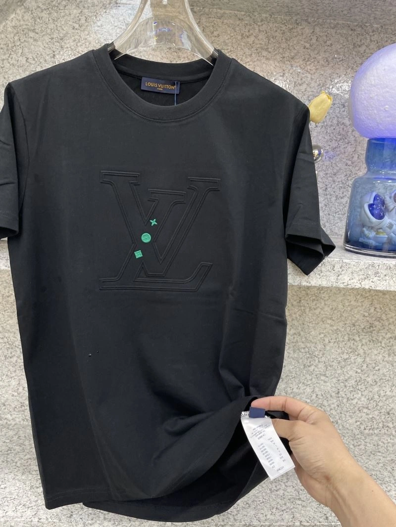 Top match Louis Vuitton T-Shirts