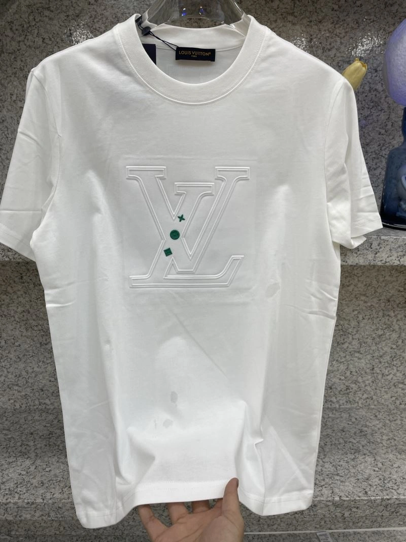 Top match Louis Vuitton T-Shirts