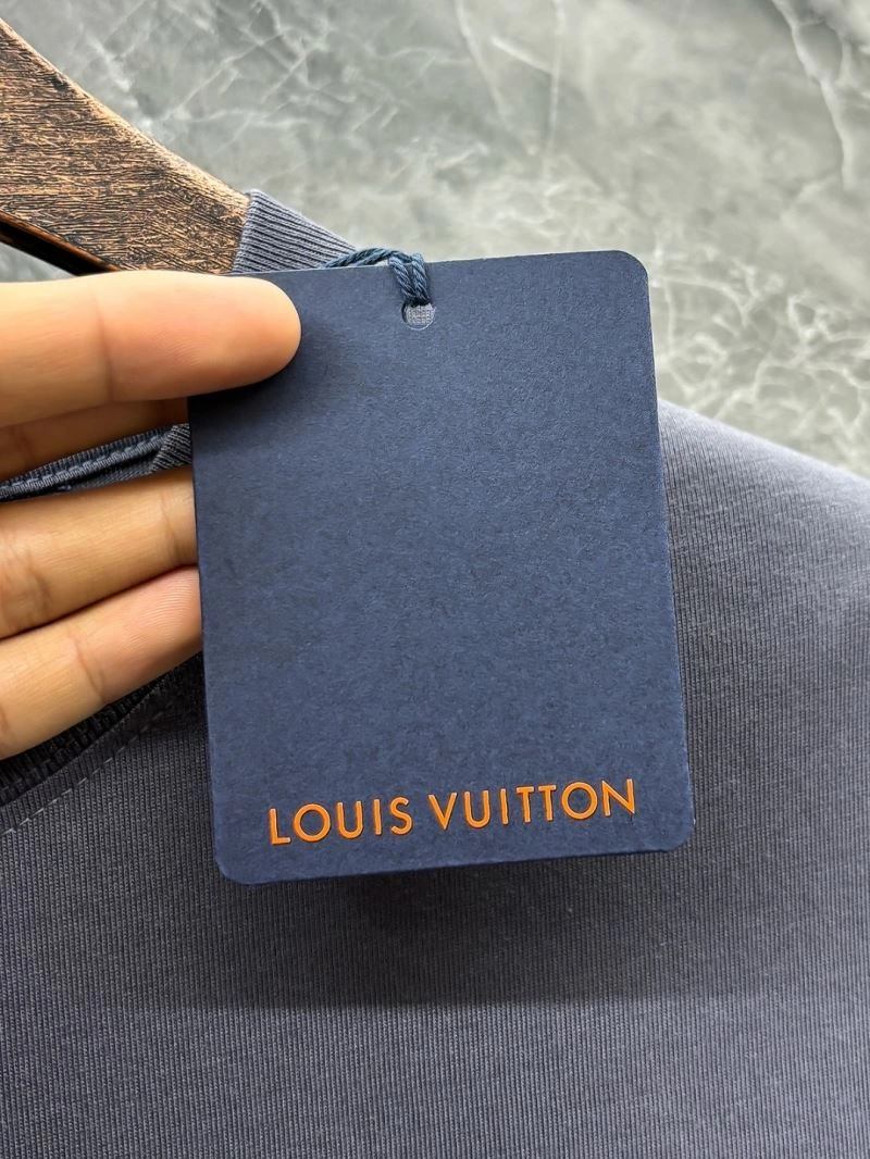 Precise copy Louis Vuitton T-Shirts