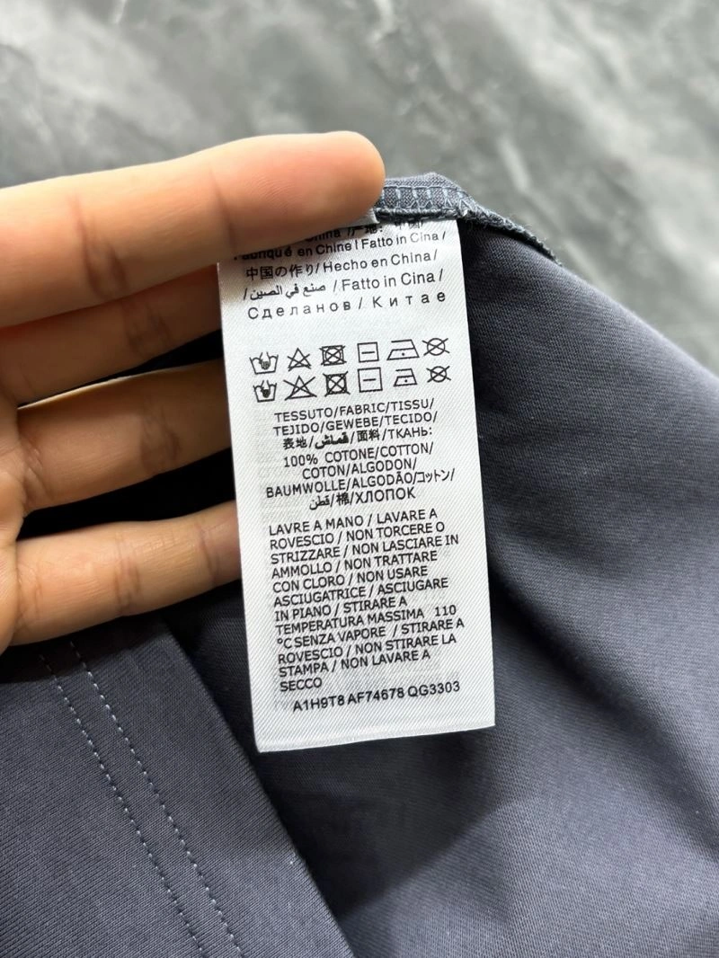Precise copy Louis Vuitton T-Shirts