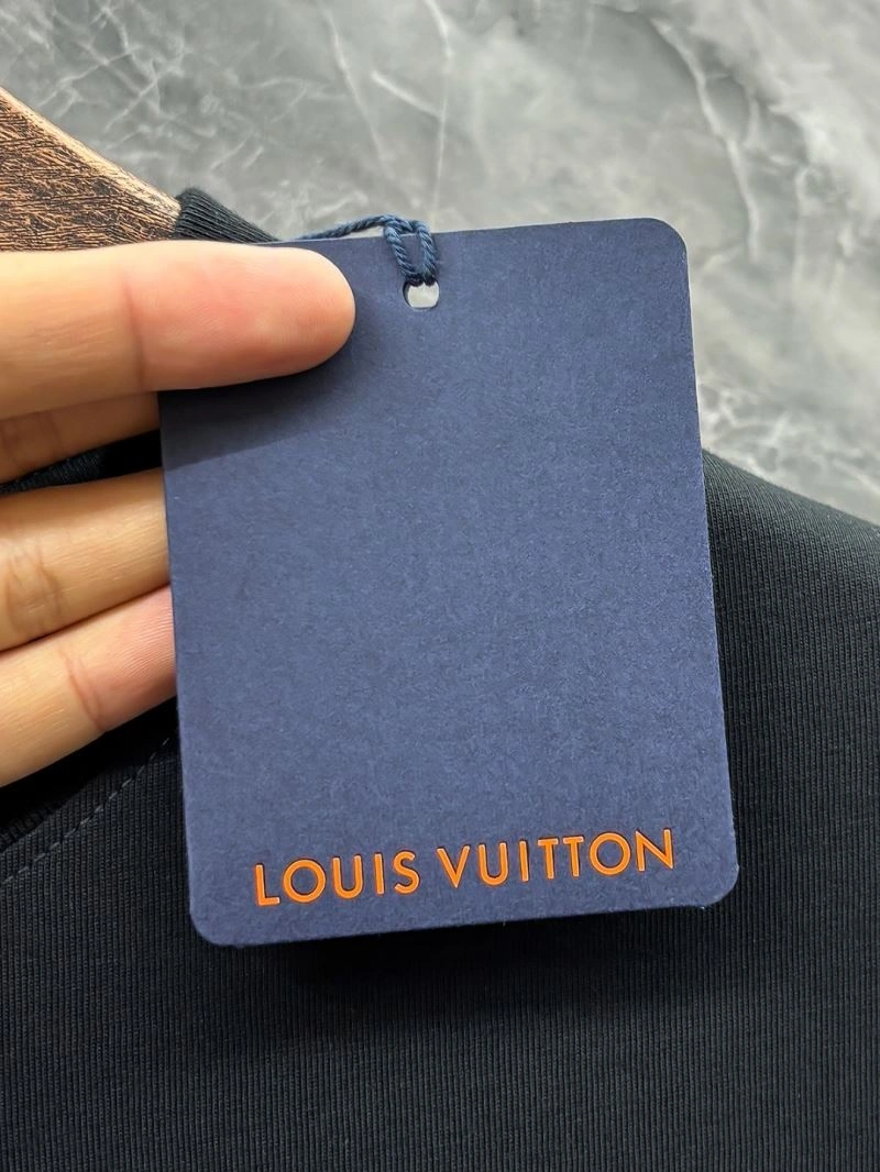 Precise copy Louis Vuitton T-Shirts