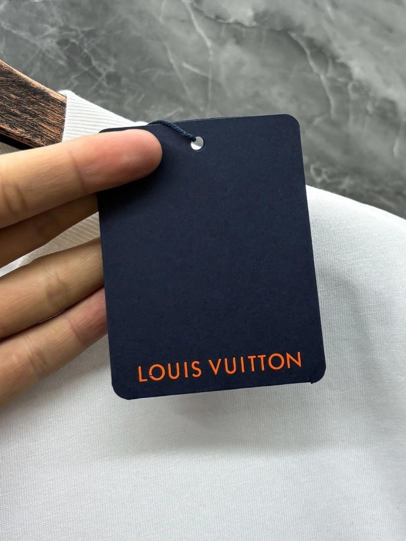 Bargain Louis Vuitton T-Shirts