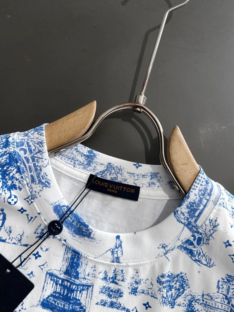 Top match Louis Vuitton T-Shirts
