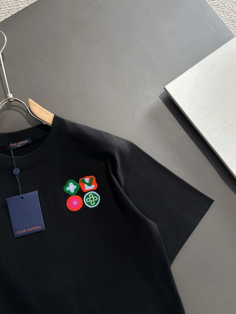 Low-cost Louis Vuitton T-Shirts