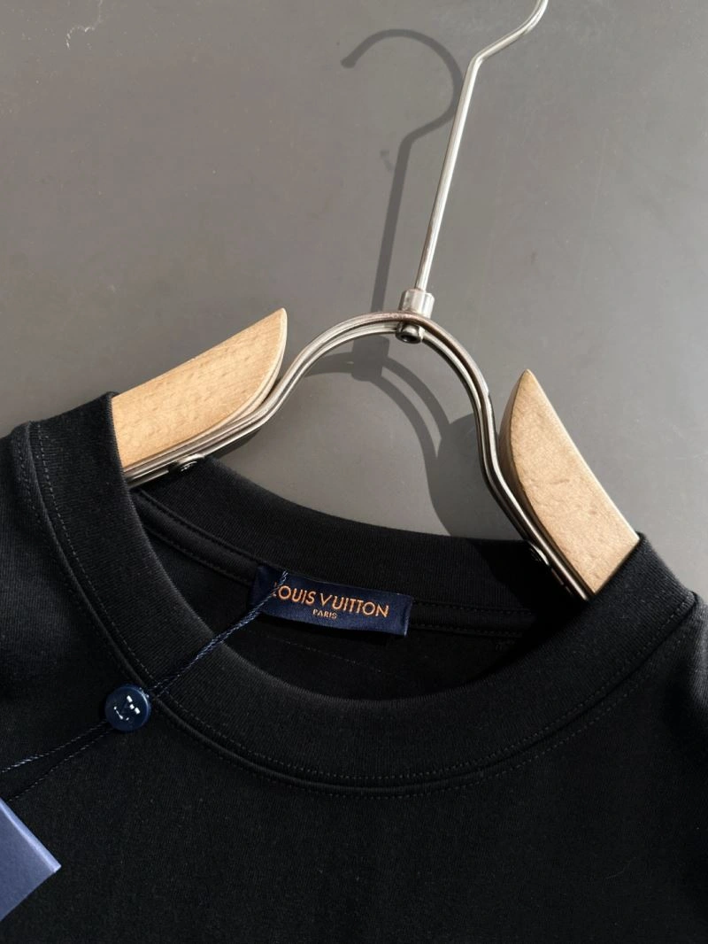 Low-cost Louis Vuitton T-Shirts
