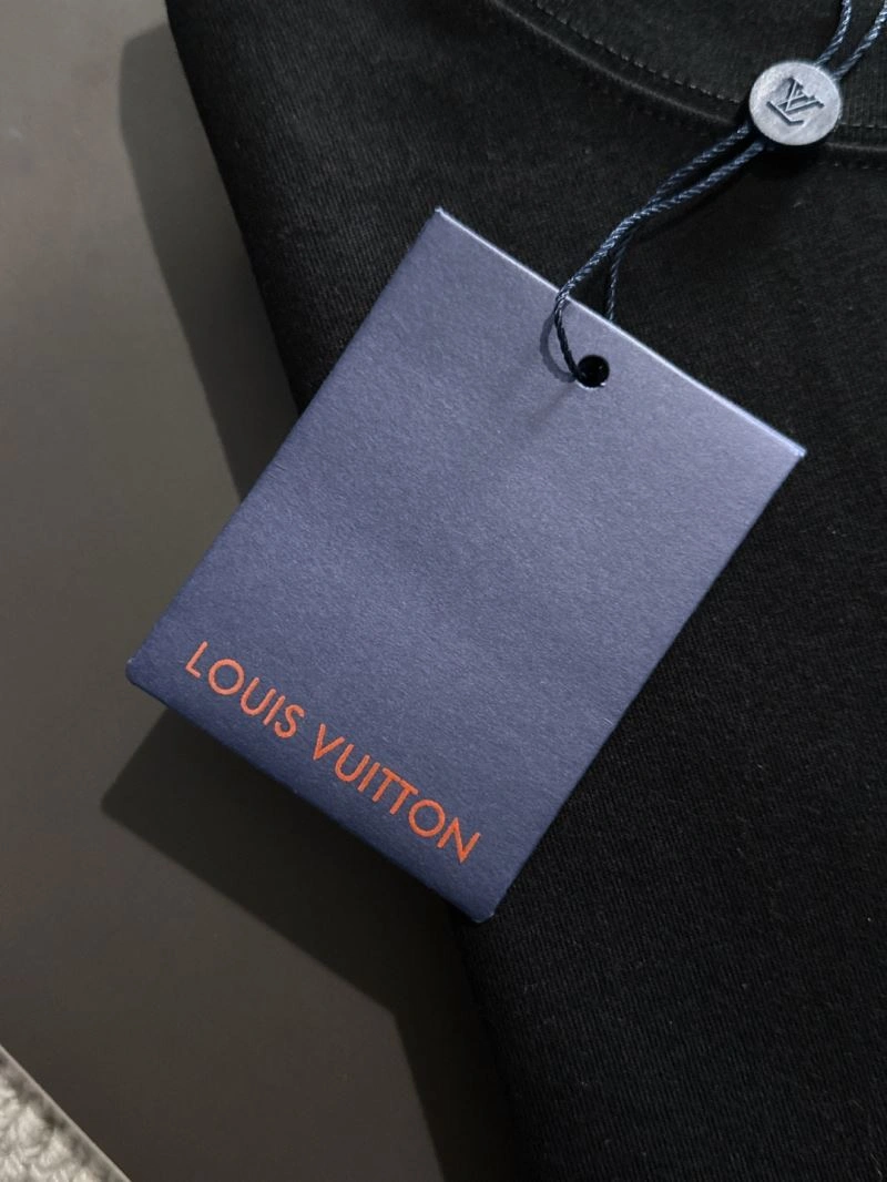 Low-cost Louis Vuitton T-Shirts