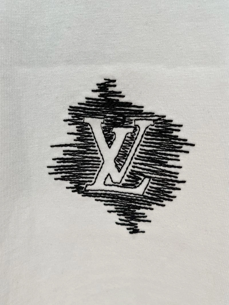 Precise copy Louis Vuitton T-Shirts