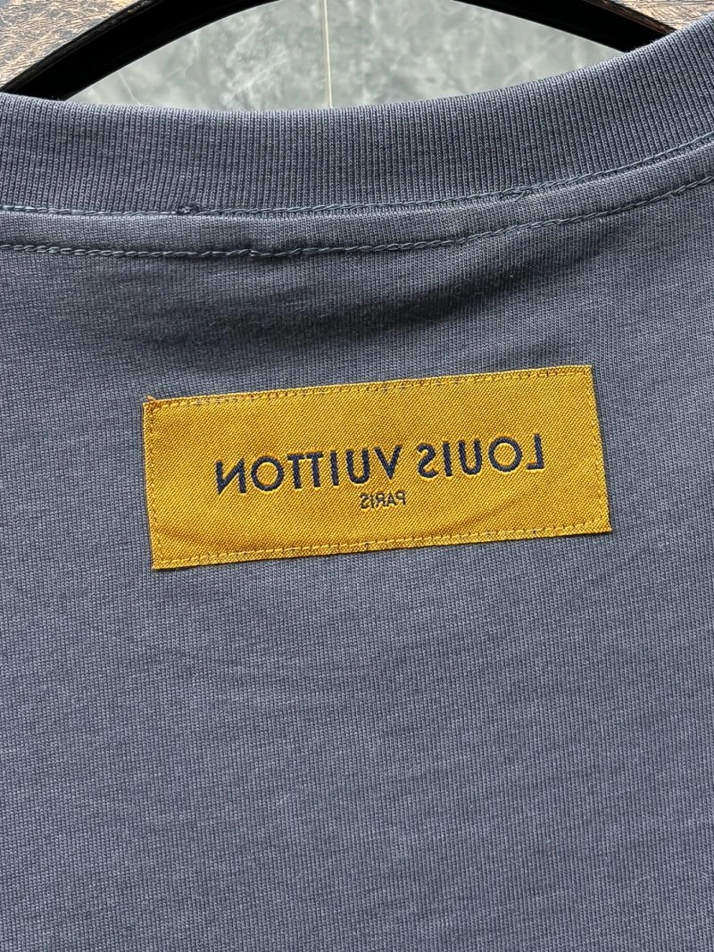Exact replica Louis Vuitton T-Shirts