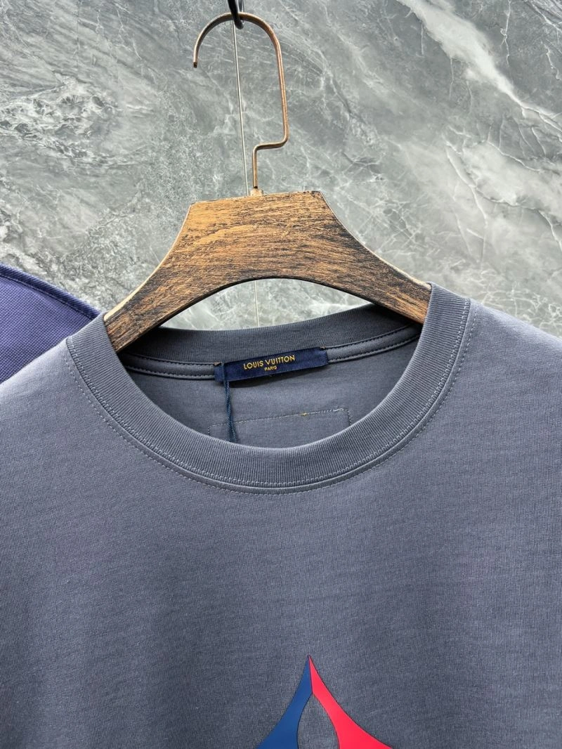 Exact replica Louis Vuitton T-Shirts