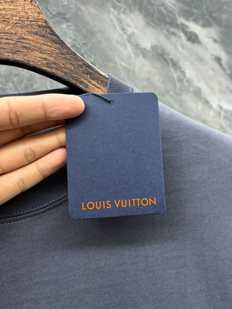 Exact replica Louis Vuitton T-Shirts
