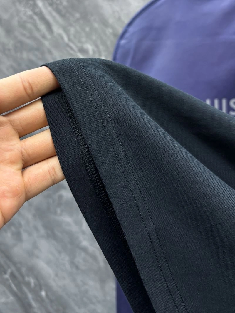 Cut-rate Louis Vuitton T-Shirts