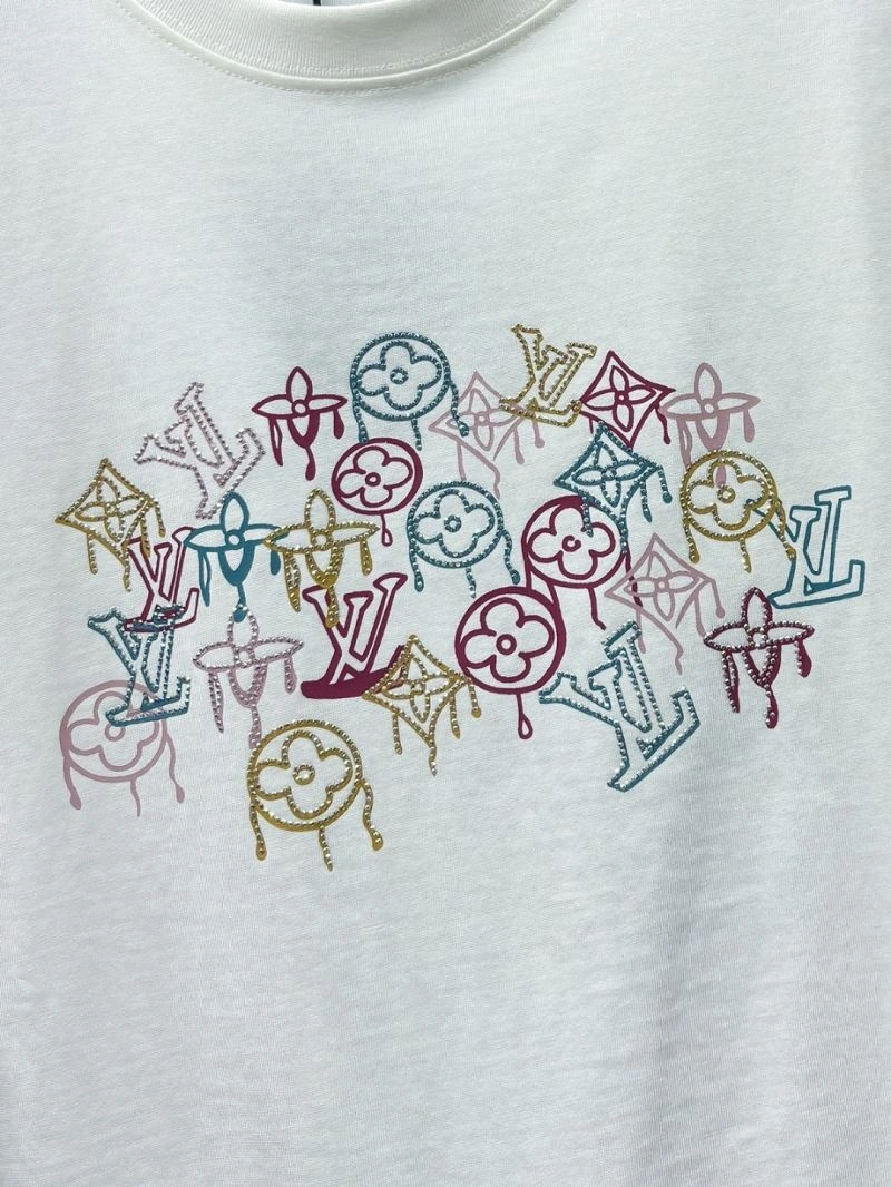 Accurate model Louis Vuitton T-Shirts