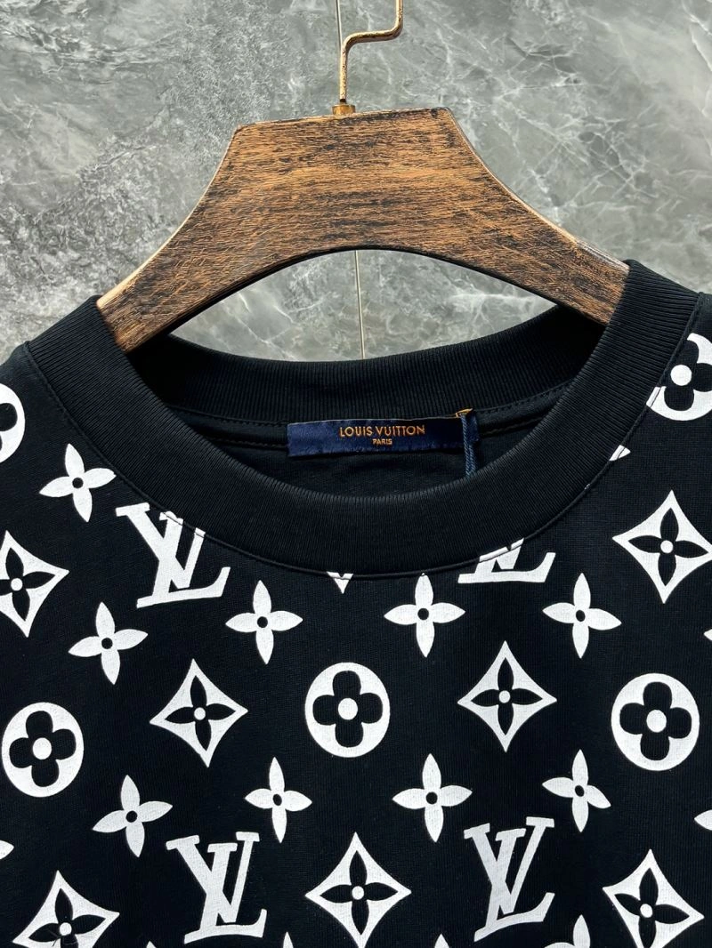 Exact replica Louis Vuitton T-Shirts