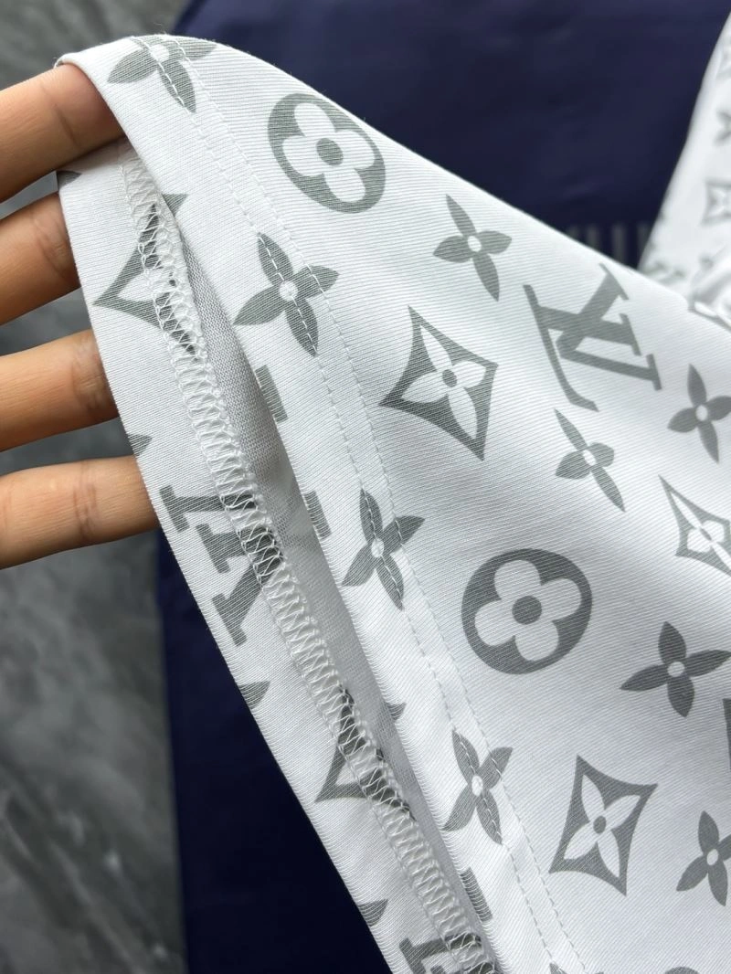 1:1 copy Louis Vuitton T-Shirts