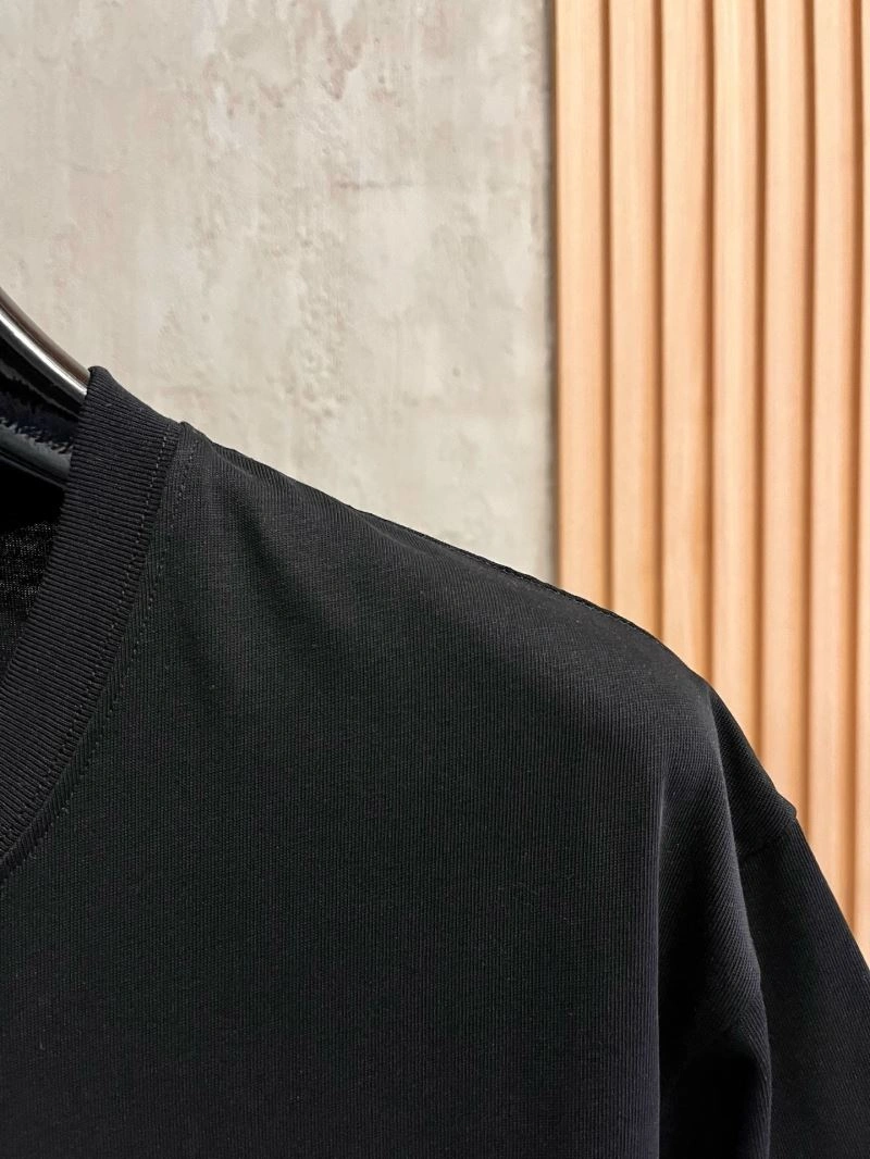 High fidelity Louis Vuitton T-Shirts