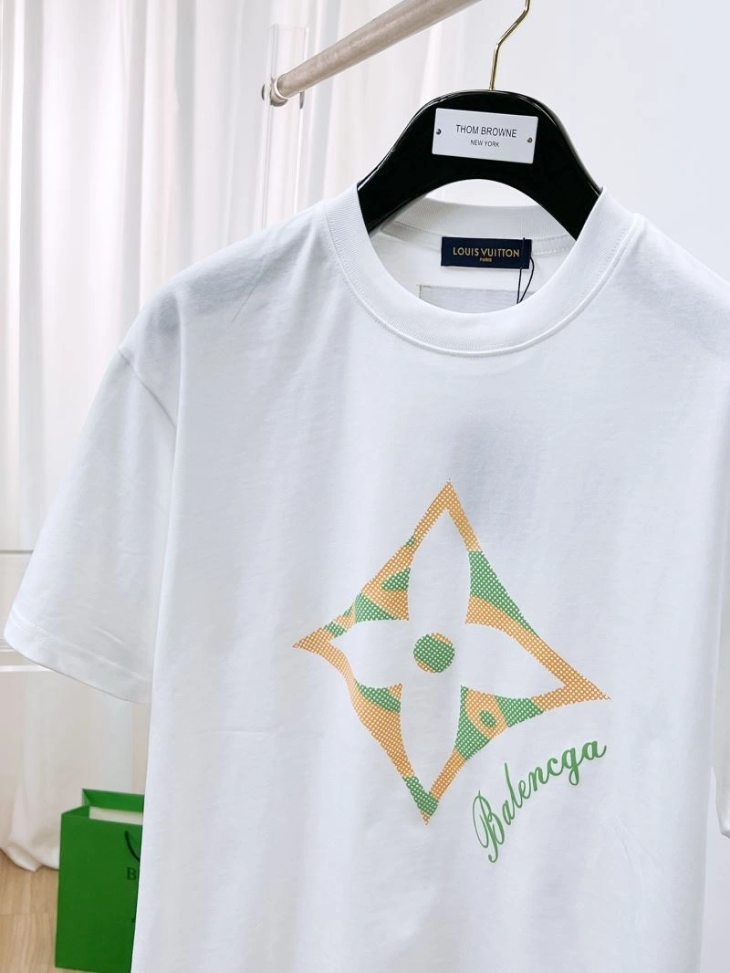 Precise copy Louis Vuitton T-Shirts