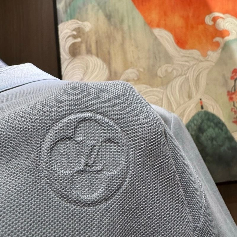 Cut-rate Louis Vuitton T-Shirts