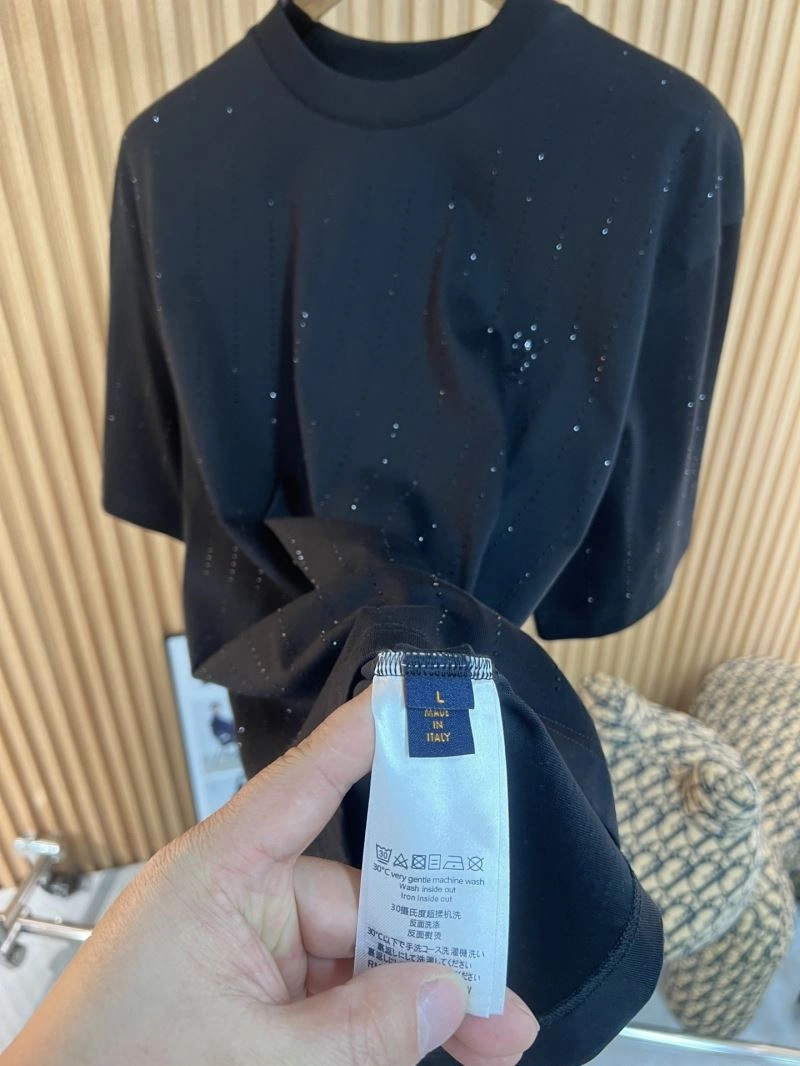 Reasonably priced Louis Vuitton T-Shirts