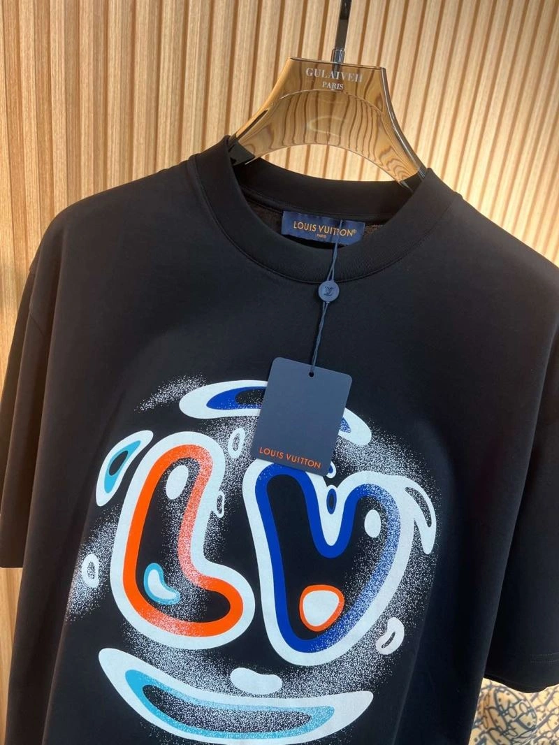 Precise copy Louis Vuitton T-Shirts