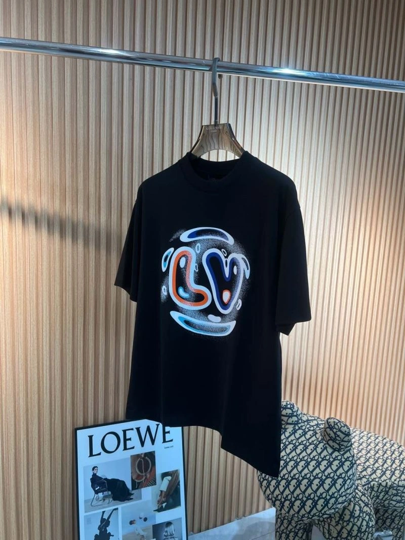 Precise copy Louis Vuitton T-Shirts